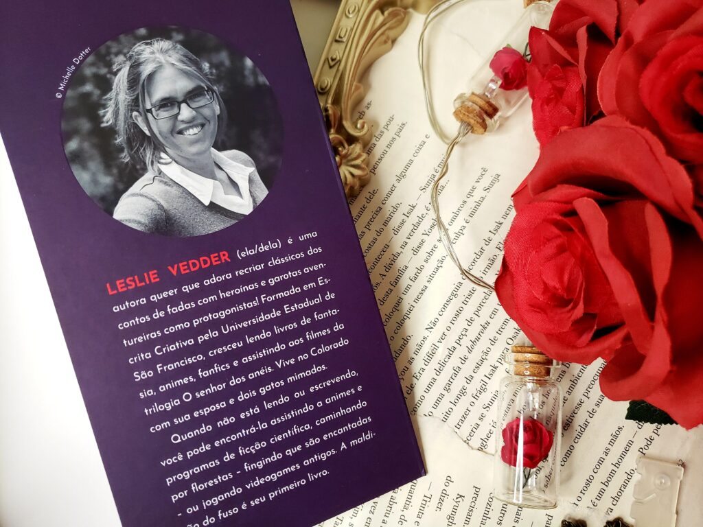 RESENHA DO LIVRO A MALDIÇÃO DO FUSO DE LESLIE VEDDERCoisas de Mineira